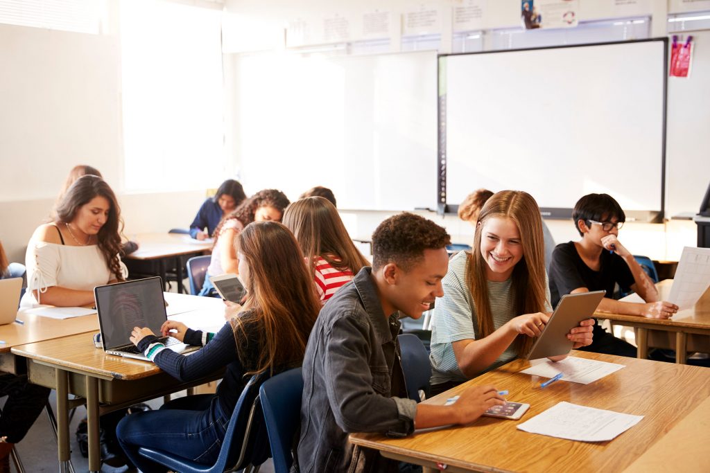 How do university offer rounds work? | Charles Sturt University