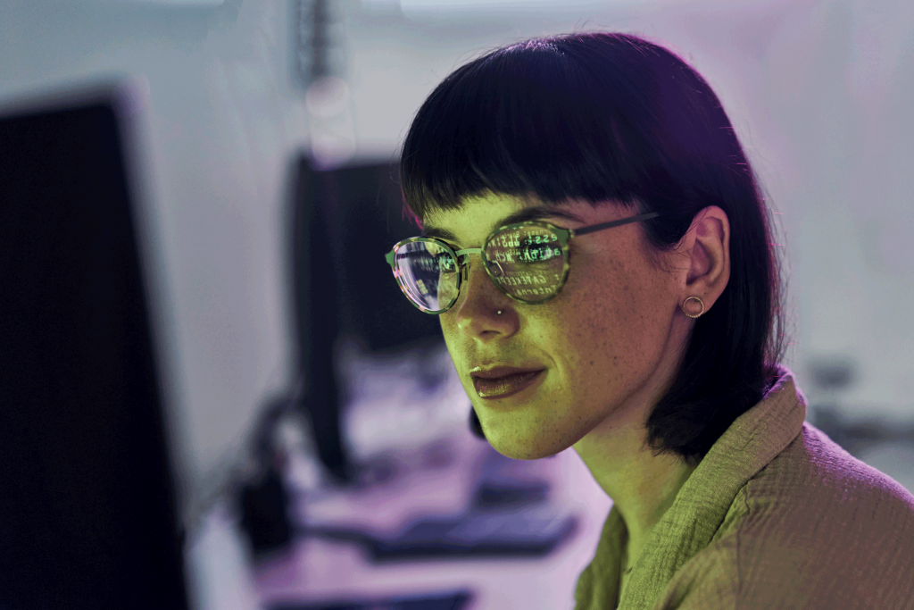 How do you stay safe online – tips from a cyber security expert ...