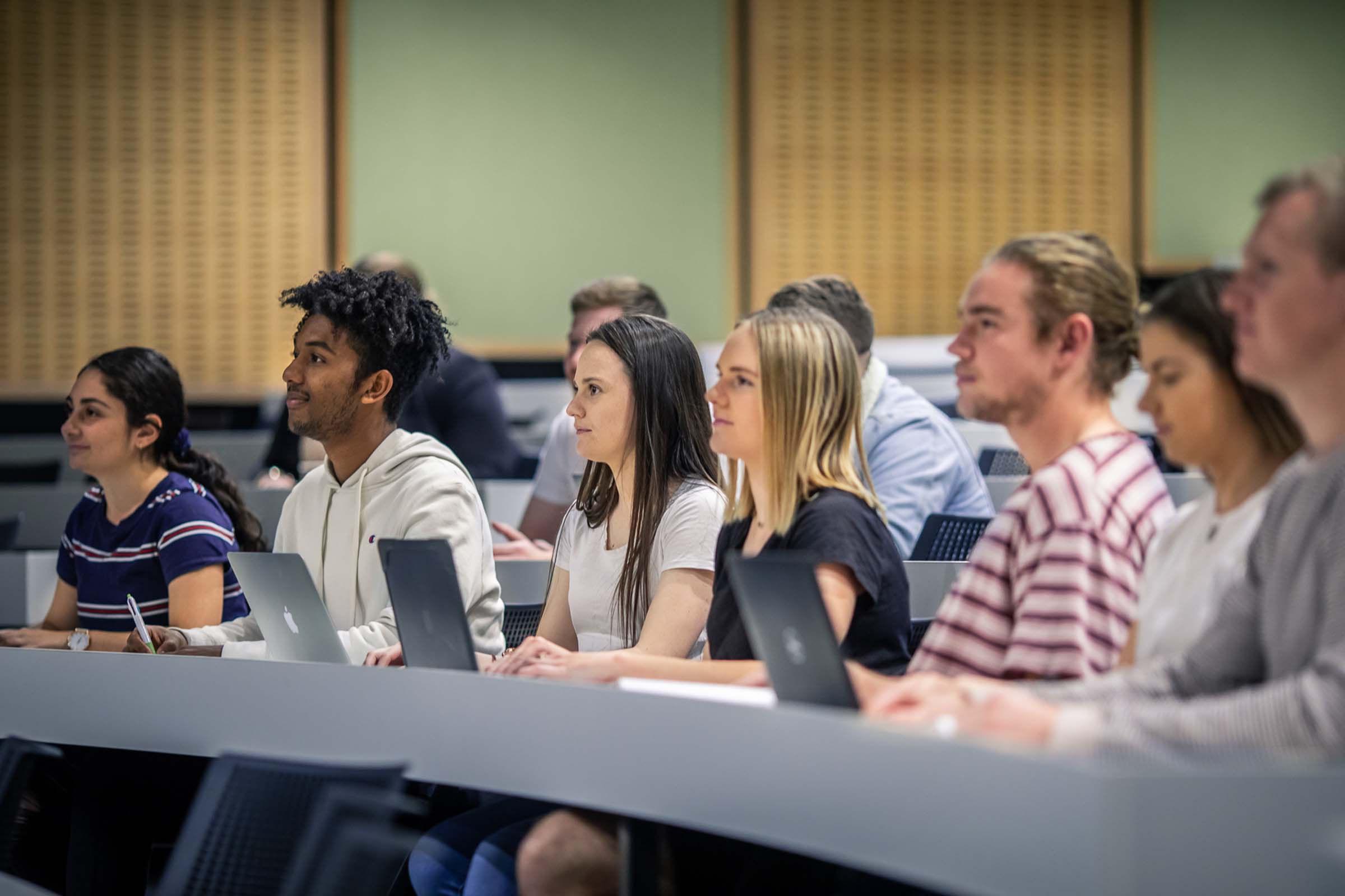 What do I need for university lectures? | Insight – Charles Sturt University