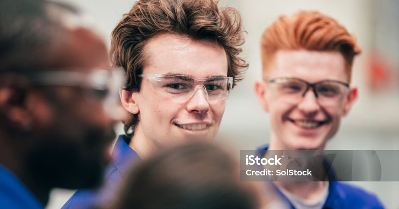 Traineeship vs apprenticeship vs degree: What's the difference? | Insight – Charles Sturt University